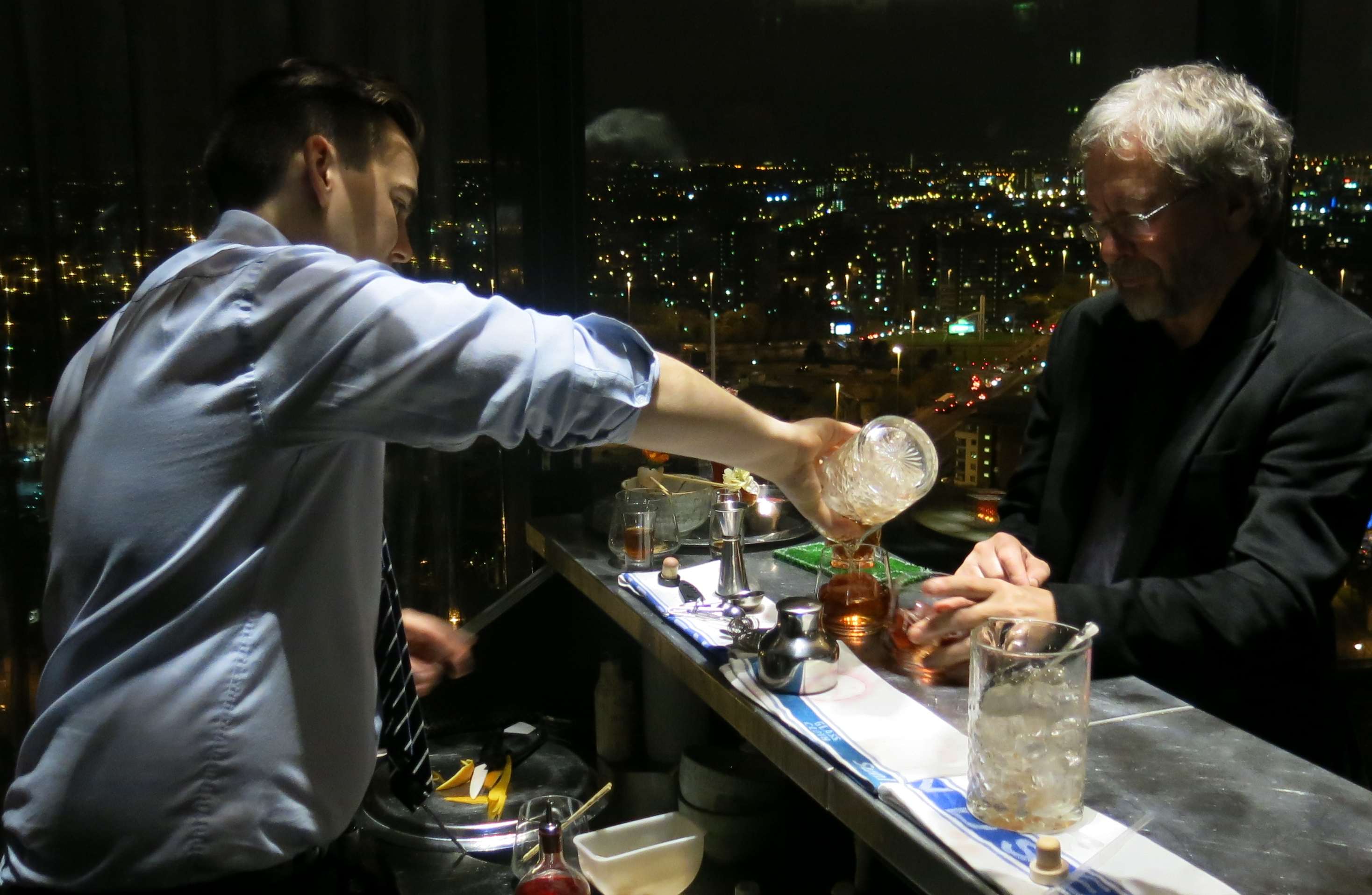 Neil Sowerby samples new Cloud 23 cocktails with a Manc message | News ...